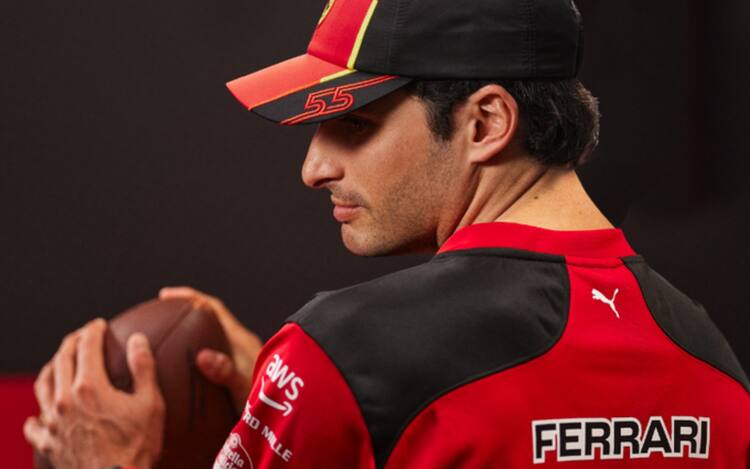 Tra F1 e football: le maglie Ferrari 'special edition' per Austin. Foto ...