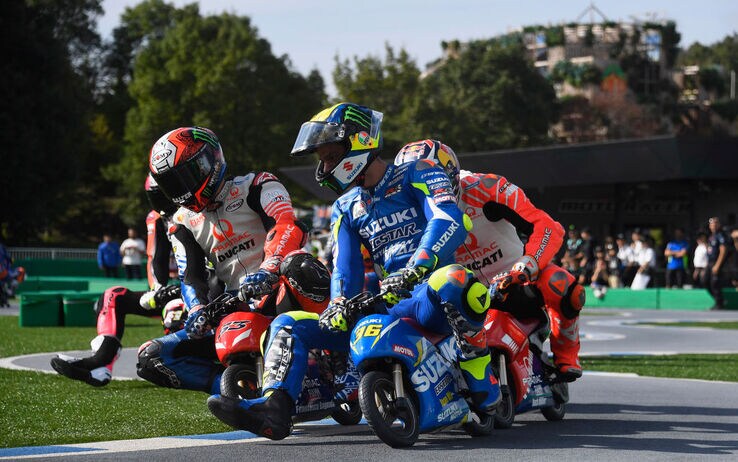 GP Giappone, da MotoGP a MiniGP: la gara di minimoto a Motegi è tutta ...