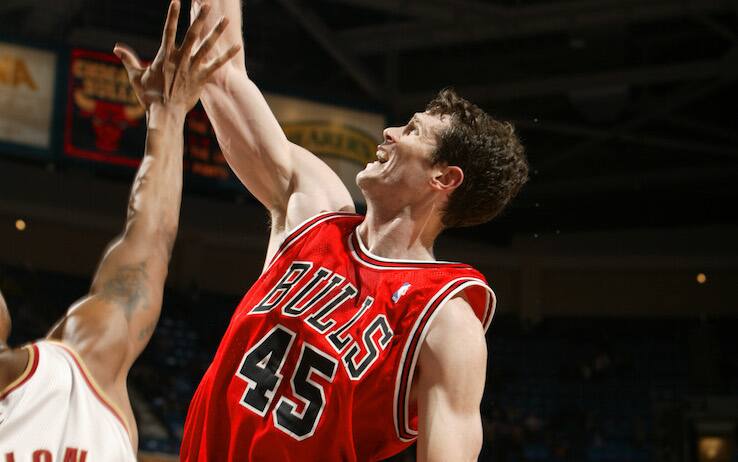 NBA, Michael Jordan e non solo: la lunga storia della maglia n°45 ai ...