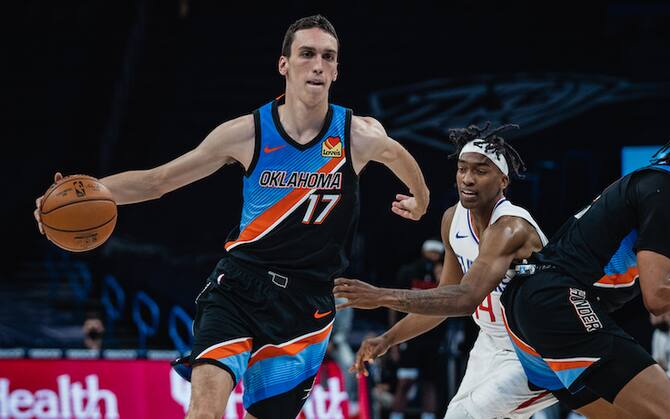 NBA, quali sono i giocatori più alti? La classifica per altezza | Sky Sport