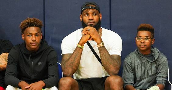 I figli di LeBron James crescono: Bryce ha già raggiunto Bronny in ...
