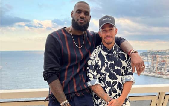 LeBron James e Lewis Hamilton insieme a Monte Carlo. FOTO | Sky Sport
