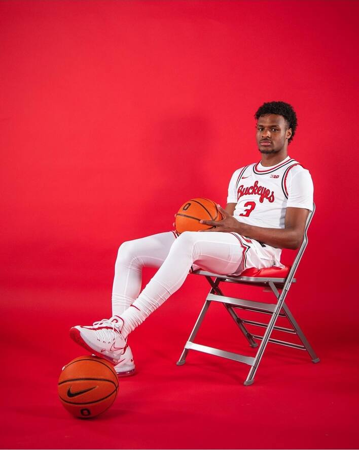Bronny James posa con la maglia di Ohio State: indizio sul futuro del ...