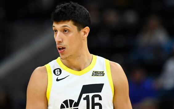 NBA, Simone Fontecchio 3 punti in Utah Clippers. VIDEO | Sky Sport