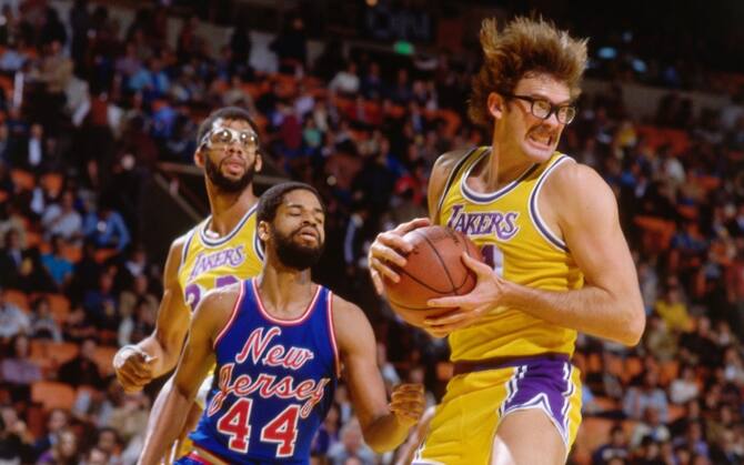 NBA, Michael Jordan è sbarcato in Sicilia: la sorpresa all'aeroporto di ...