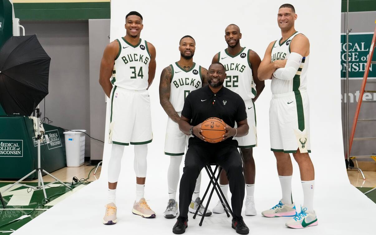 NBA, Wembanyama al media day parla dell'esordio con i San Antonio Spurs ...