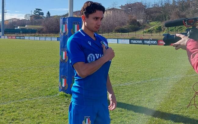 Rugby, Ange Capuozzo è 'Angelo azzurro': lo speciale in tv e streaming ...