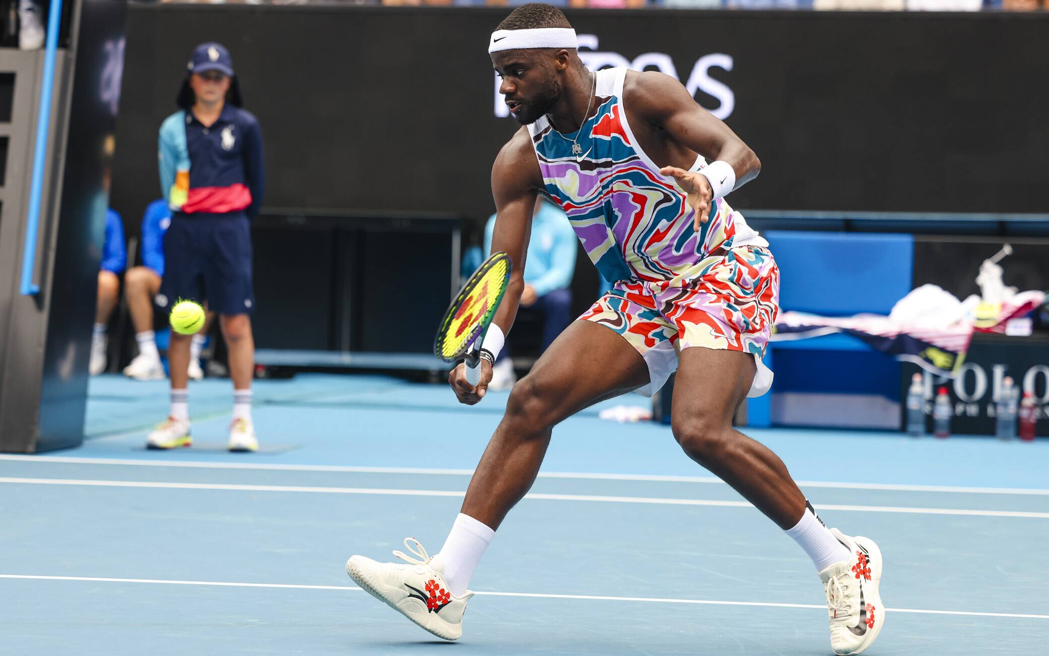 Australian Open 2023, il completo tutto colorato di Frances Tiafoe al 1 ...
