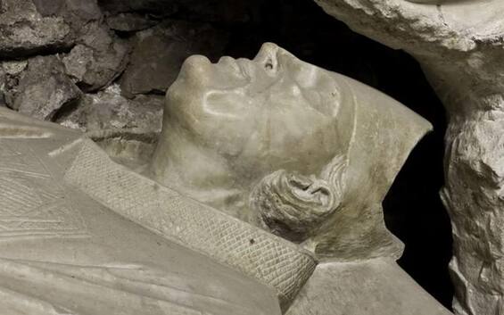 Genova riscopre il monumento funebre di Luca Fieschi | Sky TG24