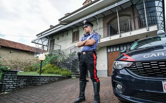 Uccide la moglie con una coltellata | Sky TG24