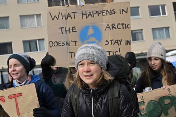 Davos, Greta Thunberg a manifestazione protesta Fridays for Future ...
