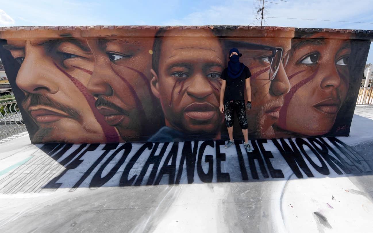 George Floyd, a Napoli un murale insieme a Lenin, M.L.King, Malcolm X e ...