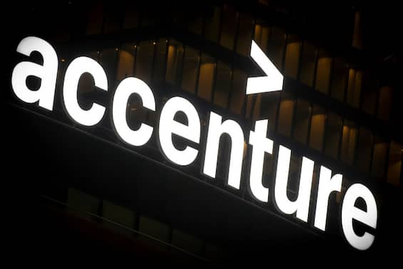Accenture apre due poli a Bari e Cosenza: nuove assunzioni e ritorno ...