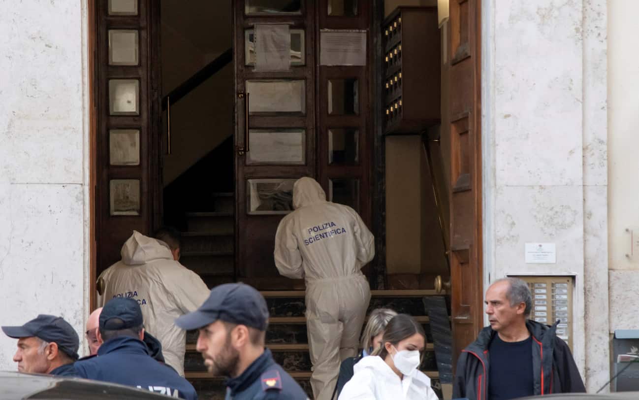Omicidi Roma Prati, resta in carcere De Pau. Ha filmato delitti in un ...
