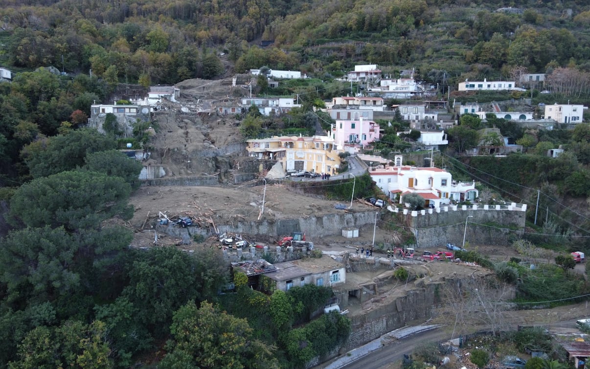 Frana a Ischia, Angela Merkel: 'Sono in lutto per le vittime' | Sky TG24