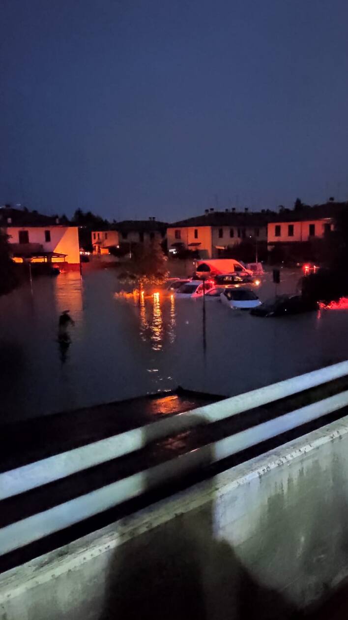 Alluvione Emilia Romagna, le foto del disastro inviate dagli utenti di ...