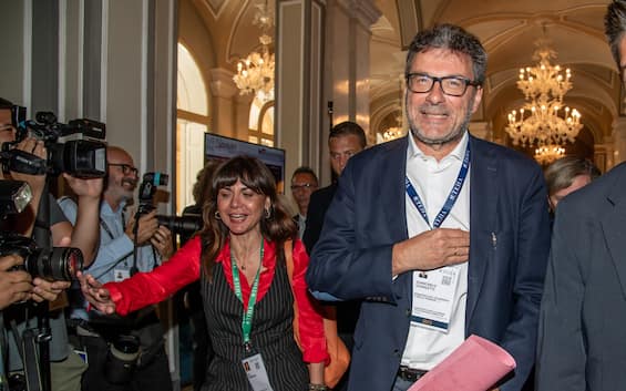 Ambrosetti, Giorgetti: 'Manovra sarà prudente e rispettosa delle ...