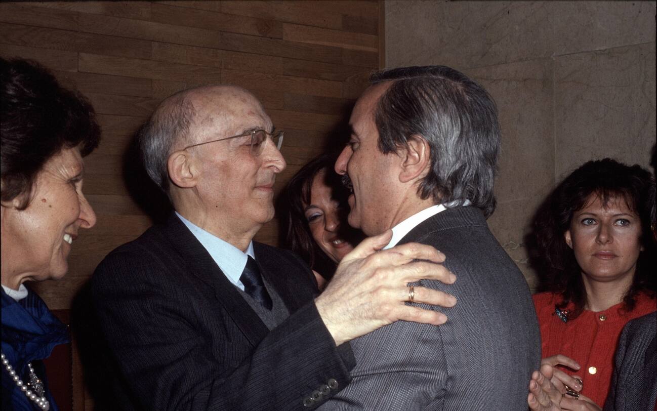 Giovanni Falcone: storia del giudice anti mafia, dal processo a Cosa ...