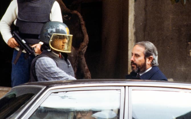 Giovanni Falcone: storia del giudice anti mafia, dal processo a Cosa ...