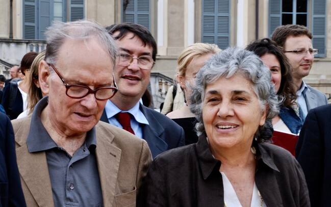 Chi è Maria Travia, la moglie di Ennio Morricone: la loro storia d ...