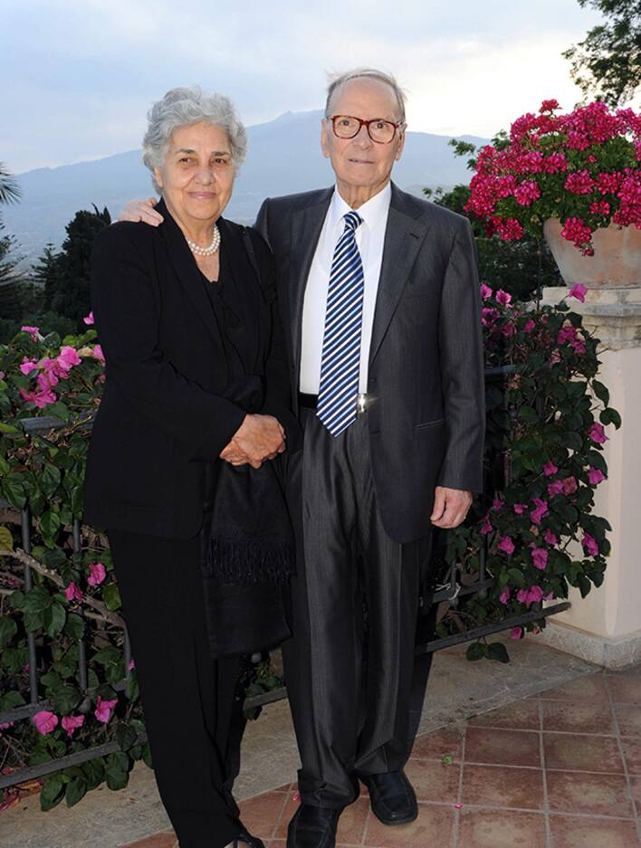 Chi è Maria Travia, la moglie di Ennio Morricone: la loro storia d ...