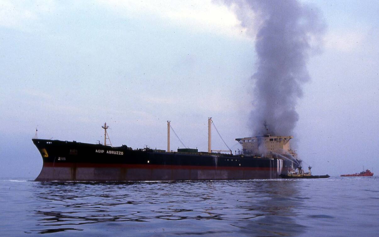 Moby Prince, 30 anni fa la tragedia in cui morirono 140 persone | Sky TG24