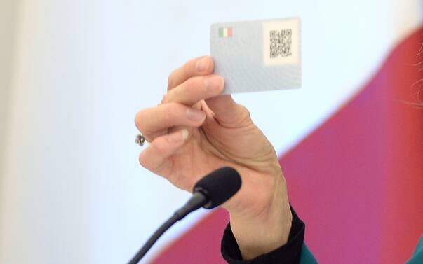 Inps, Disability Card da aprile 2022: come funziona la carta per i ...