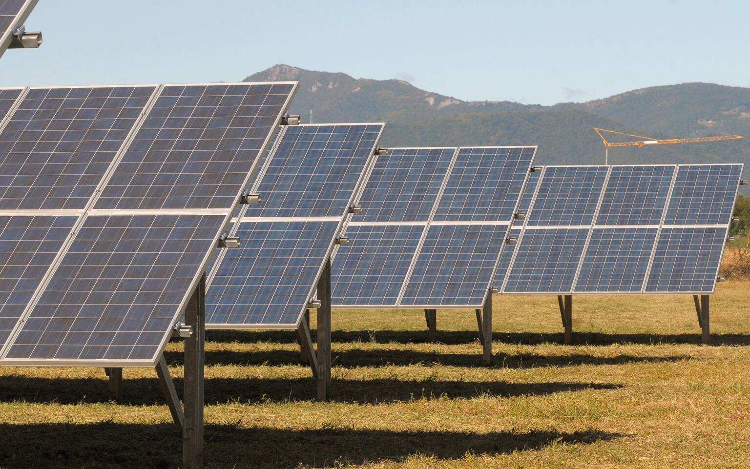 Grandine gigante, cosa rischiano i pannelli fotovoltaici e quanto costa ...