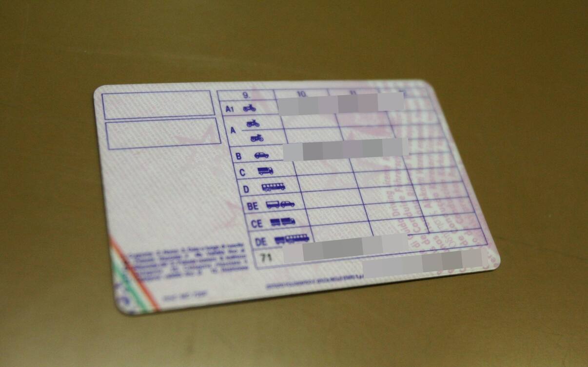 Codice della strada 2022, stretta sui neopatentati: tutte le novità ...