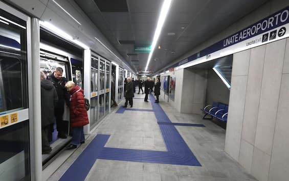 Milano, la metro M4 apre le fermate Tricolore e San Babila: il primo ...