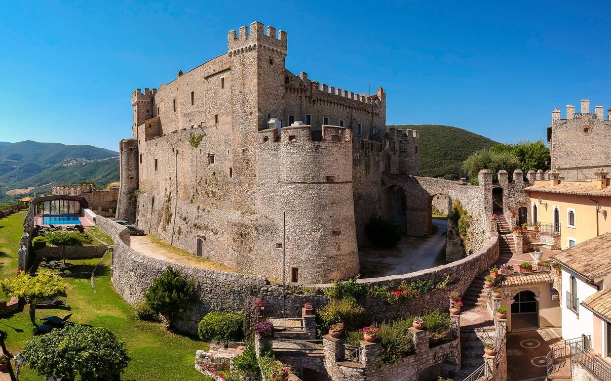 Dormire da re: 20 castelli in Italia, per un soggiorno da favola