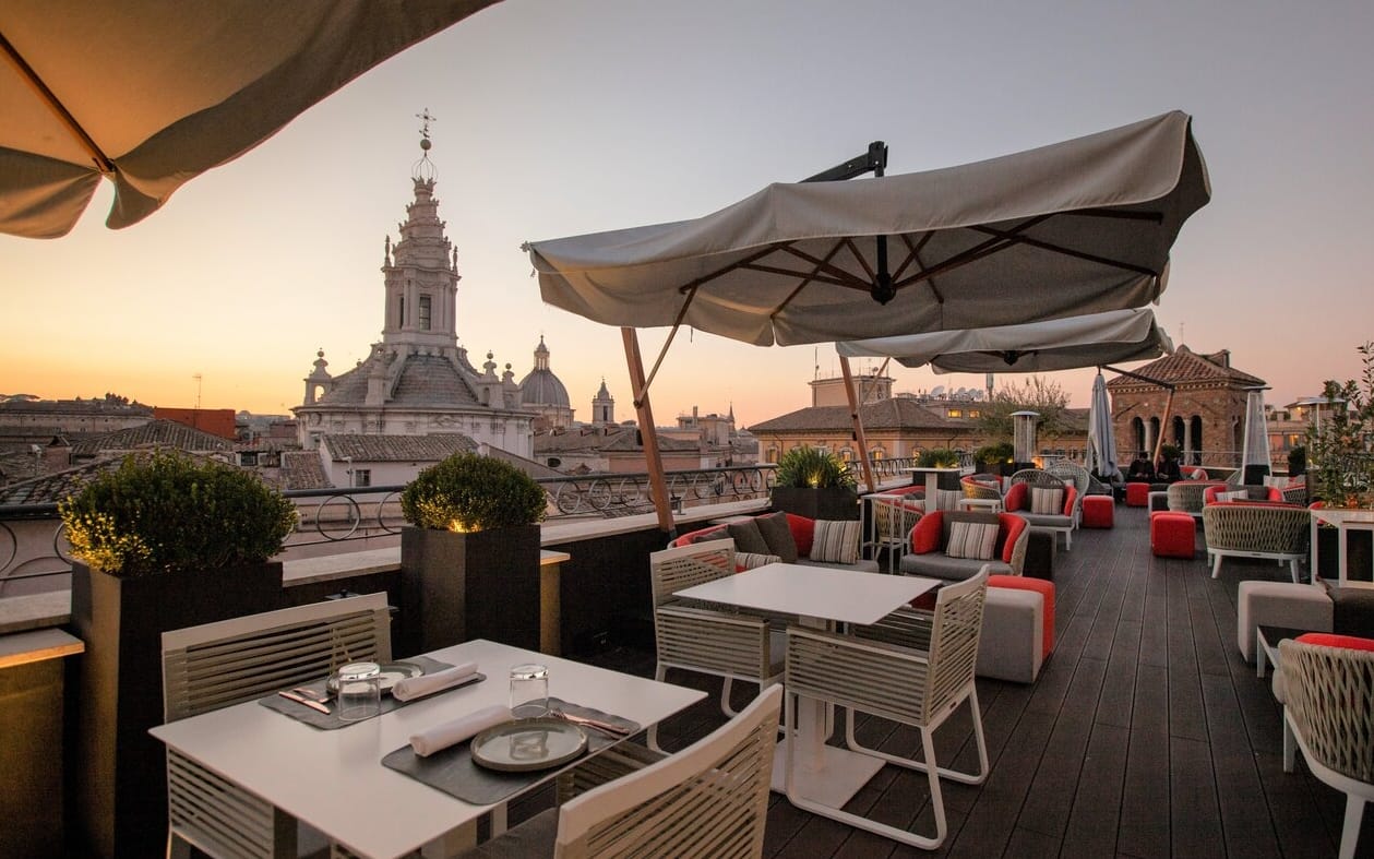 Aperitivo in terrazza, i rooftop bar più panoramici di Roma. FOTO | Sky ...
