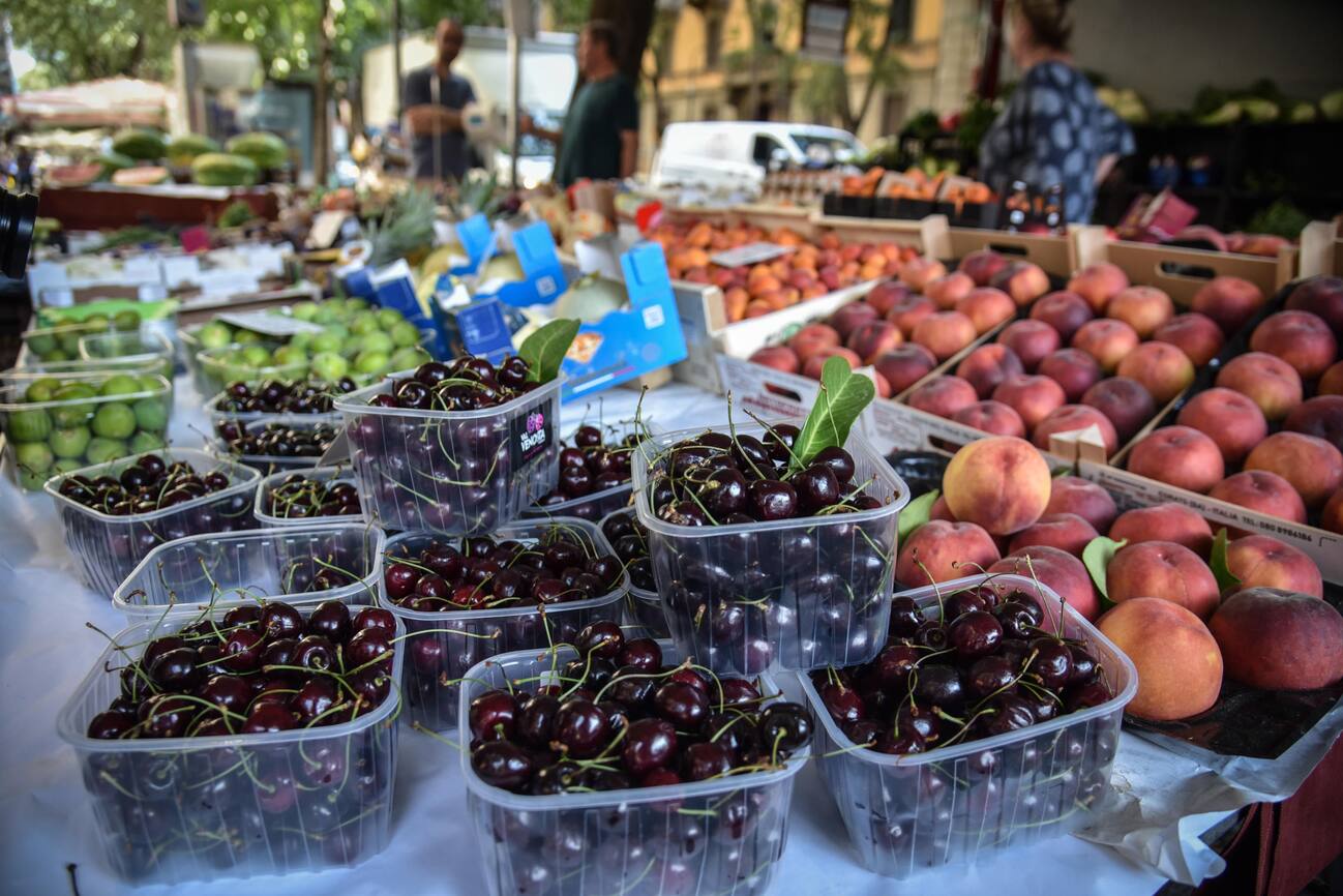Raccolta differenziata, la guida ai simboli del riciclo sulle ...