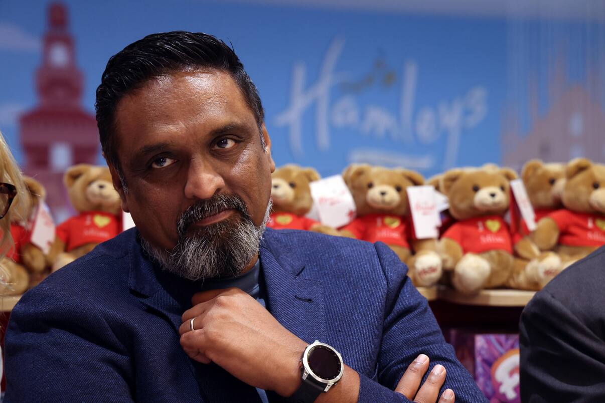 Hamleys a Milano, ha aperto il negozio di giocattoli più bello del mondo | Sky TG24