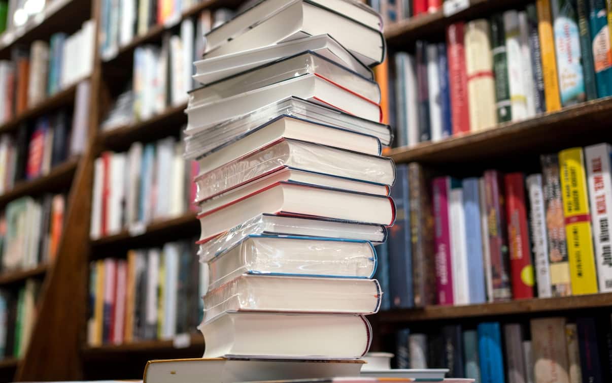 I migliori libri da leggere consigliati durante la rubrica “Incipit” di ...