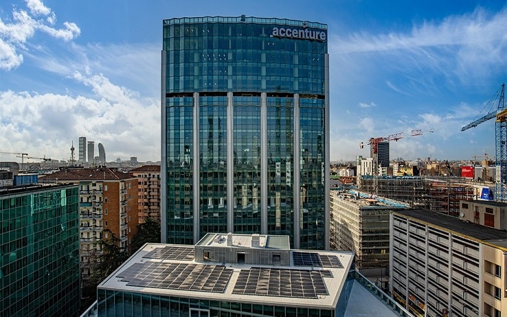 Milano, quasi pronta la nuova torre Accenture in Porta Nuova | Sky TG24