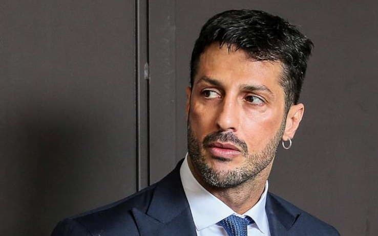 Fabrizio Corona torna libero dopo 10 anni, la sua storia tra scandali e ...