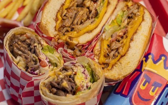 Kebhouze, due nuovi store a Milano e iniziativa per i senzatetto | Sky TG24