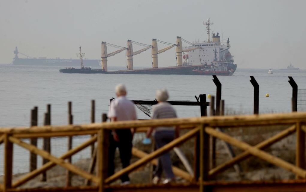 Gibilterra, petroliera a rischio affondamento dopo collisione ...