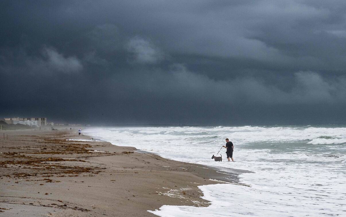 L'uragano Ian è arrivato in Florida: i danni e le foto satellitari ...
