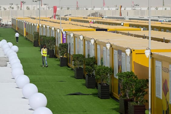 Mondiali 2022 in Qatar, tifosi dormiranno nei container nel deserto ...