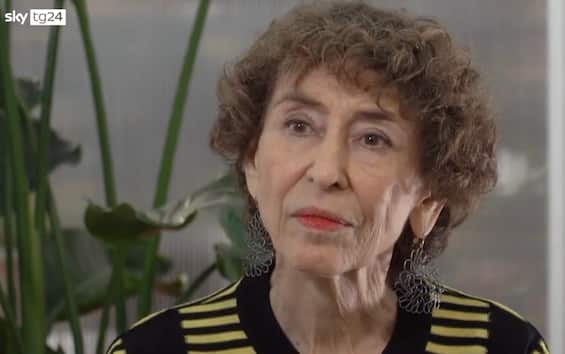 Azar Nafisi a Sky TG24: 'Le proteste cambieranno l'Iran'. VIDEO | Sky TG24