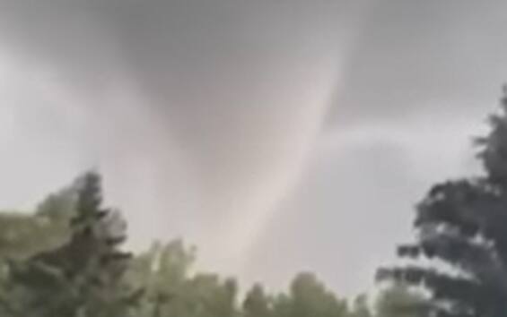 Canada, le immagini del violento tornado che ha colpito diverse città ...