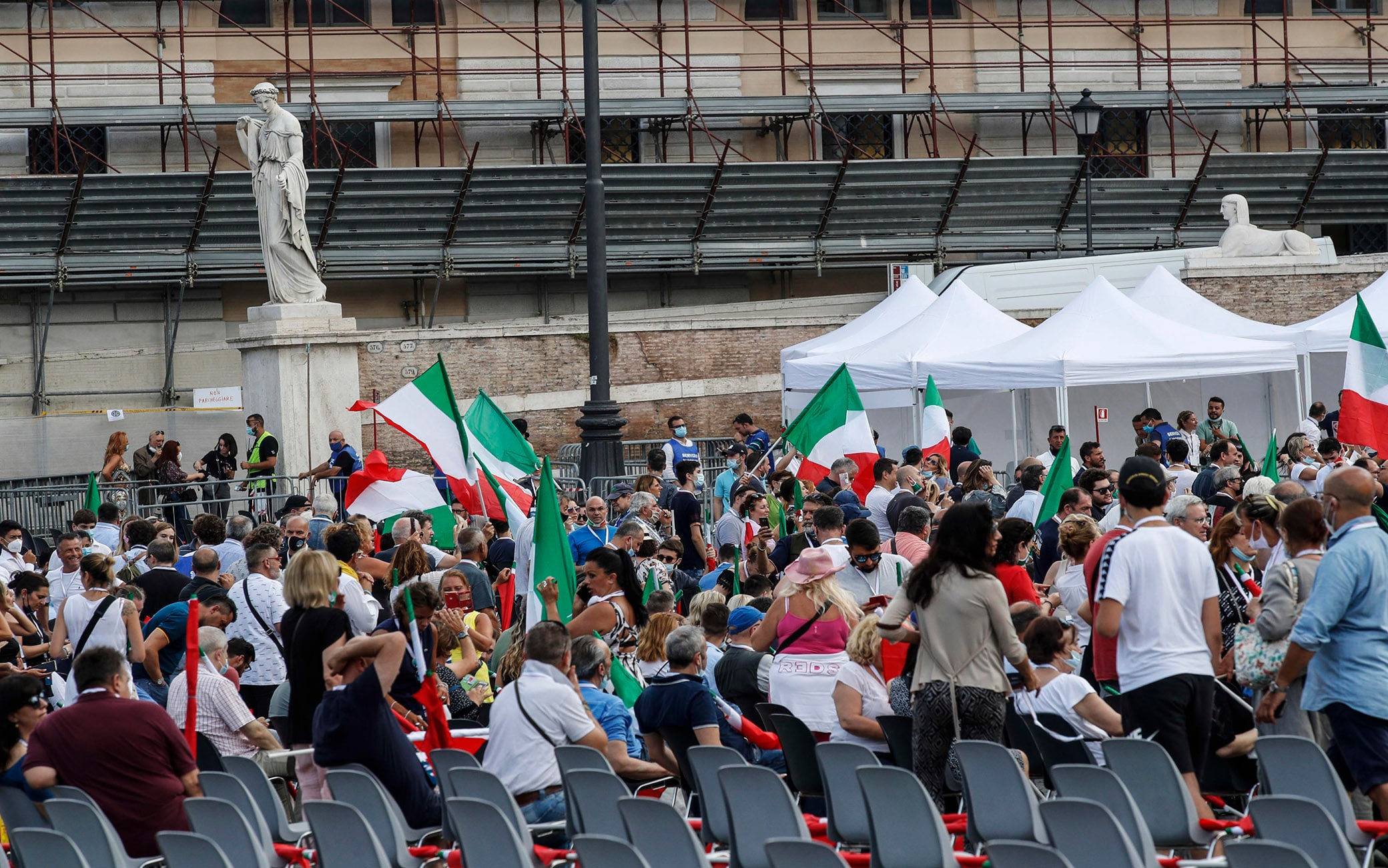 Roma, manifestazione del centrodestra in piazza del Popolo | Sky TG24
