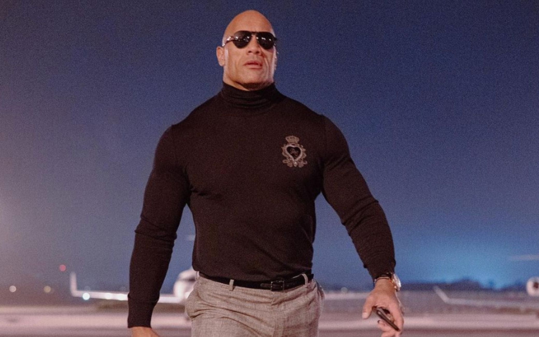 Dwayne Johnson dona un'auto all'uomo che l'ha aiutato quando da bambino ...