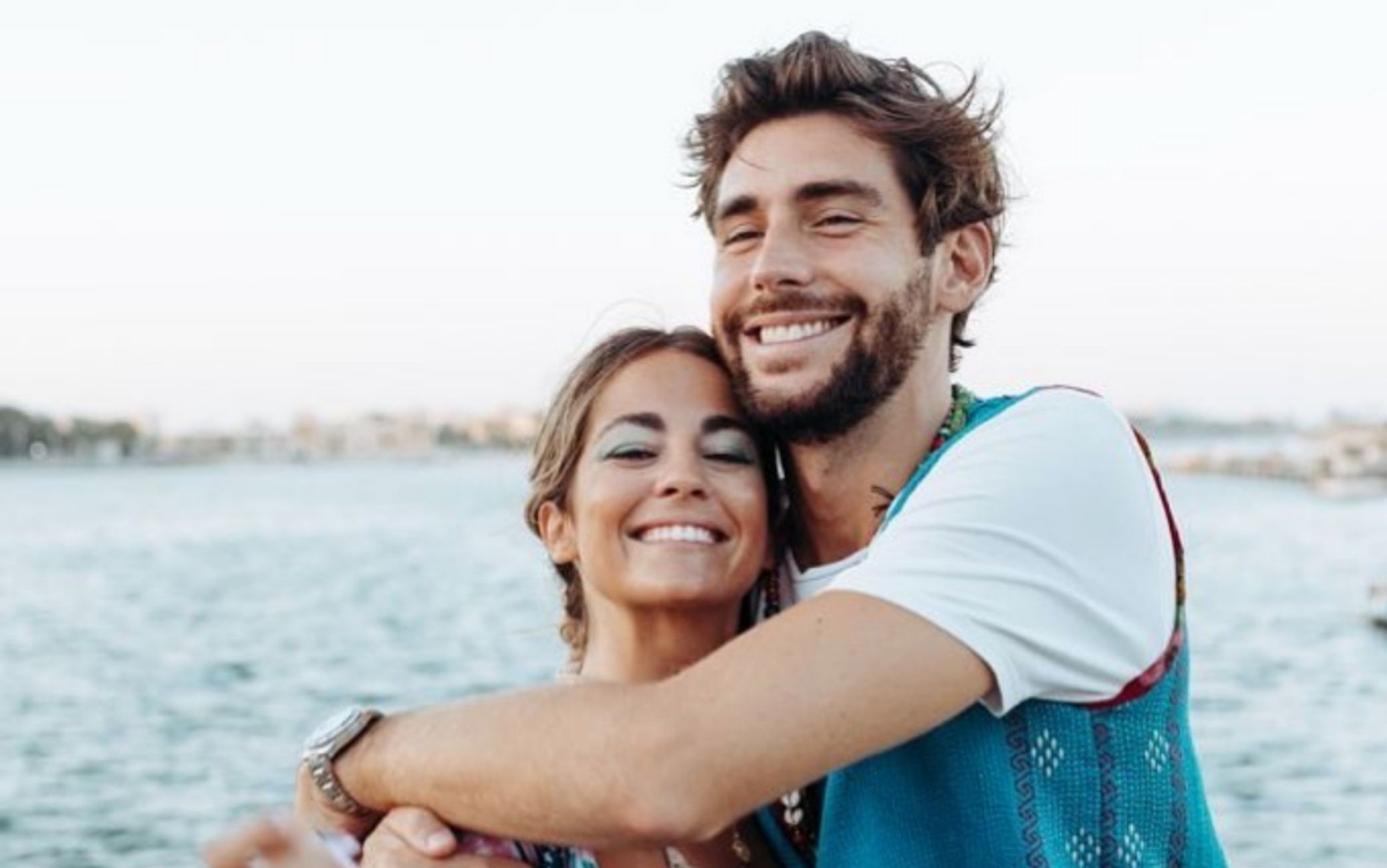 Alvaro Soler e la fidanzata Sofia Ellar si sono lasciati: l'annuncio social