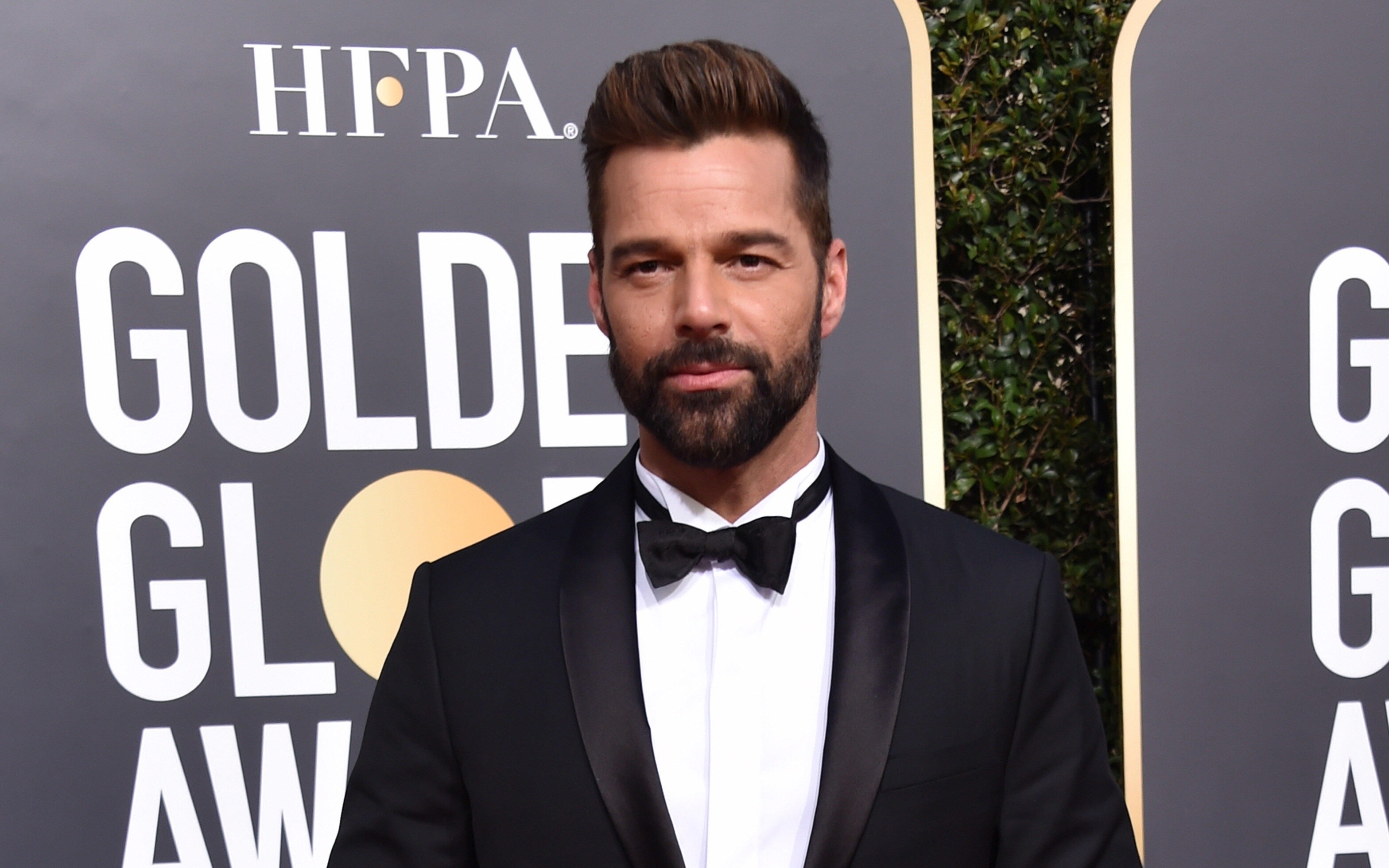Ricky Martin risponde ai commenti sul possibile utilizzo del botox