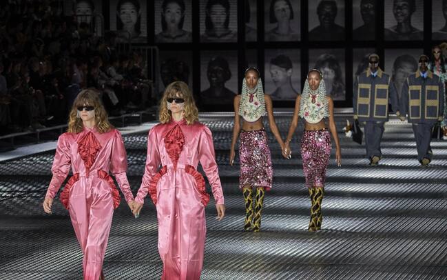 Ryan Gosling protagonista della campagna Gucci per la valigeria