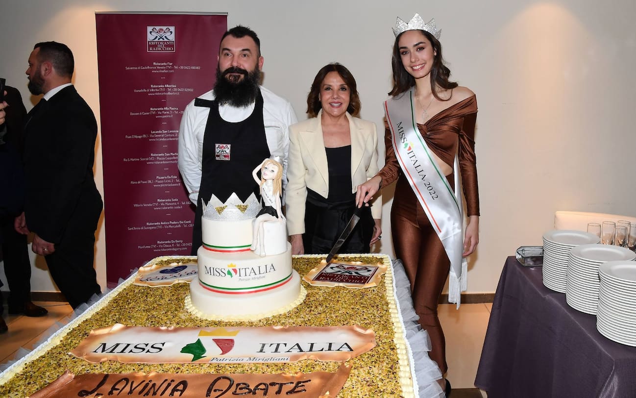 Miss Italia 2022, chi è la vincitrice Lavinia Abate: la sua storia ...