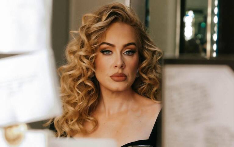 Auguri Adele, le frasi più famose delle sue canzoni | Sky TG24